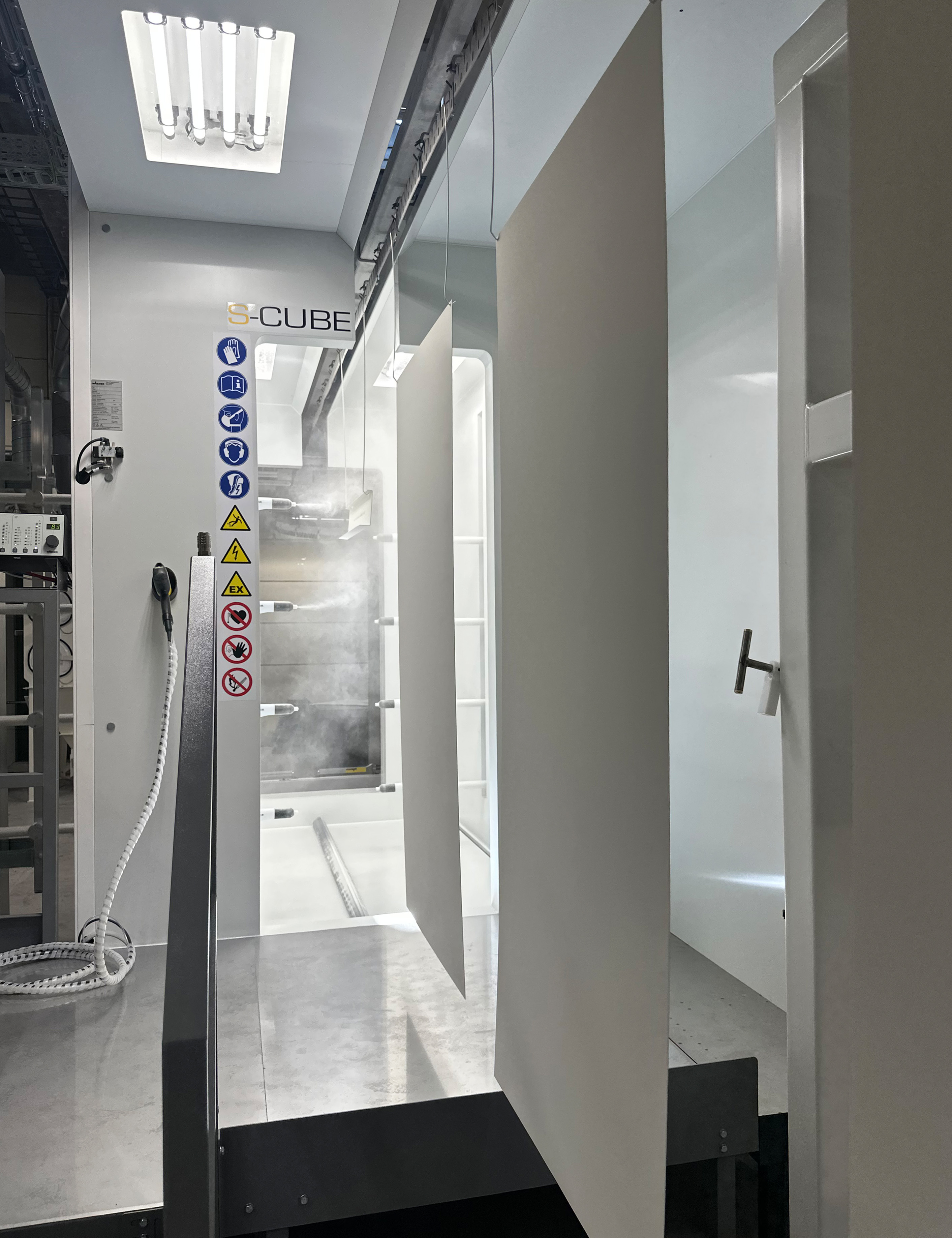 Motala Hissar: Highly efficient powder coating of elevators